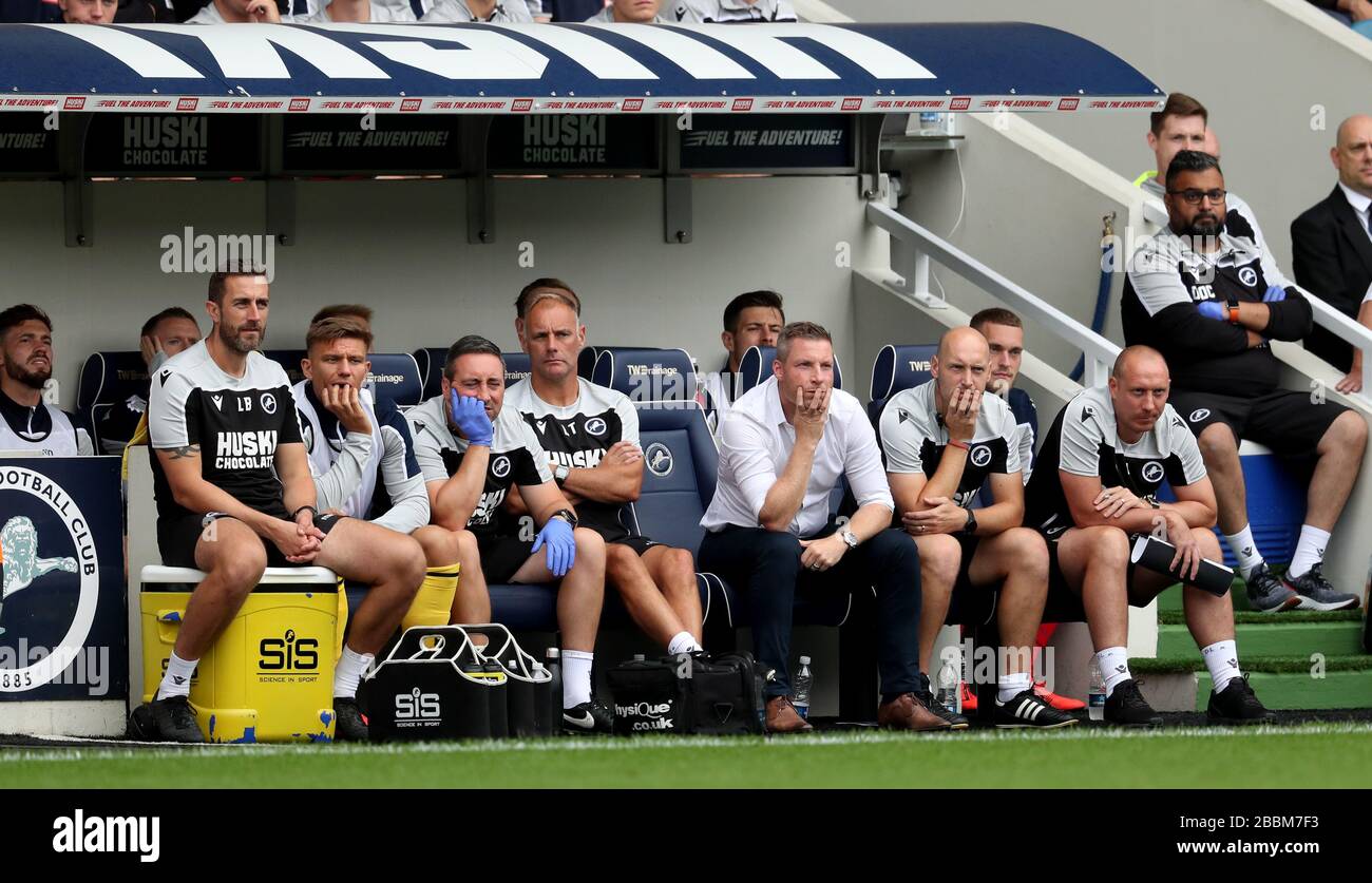 Millwall manager Neil Harris (centre Stock Photo - Alamy