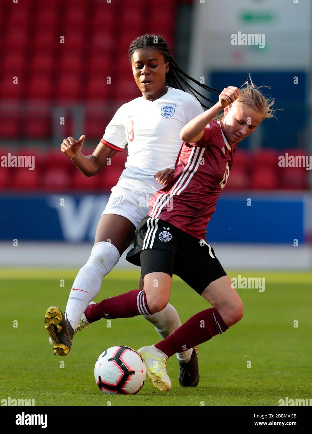 Jessica naz hi-res stock photography and images - Alamy