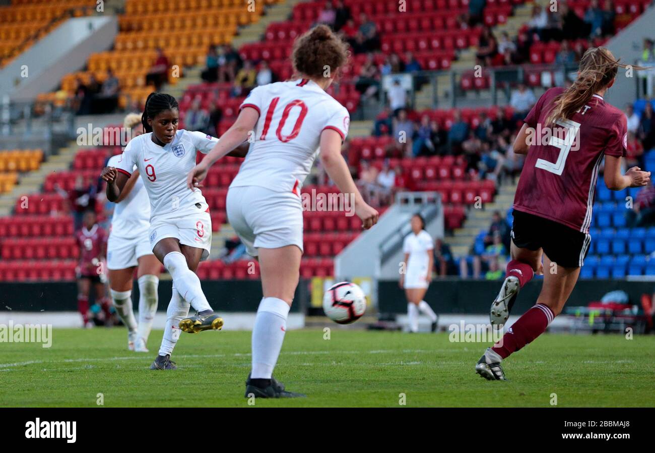 Jessica Naz High Resolution Stock Photography and Images - Alamy