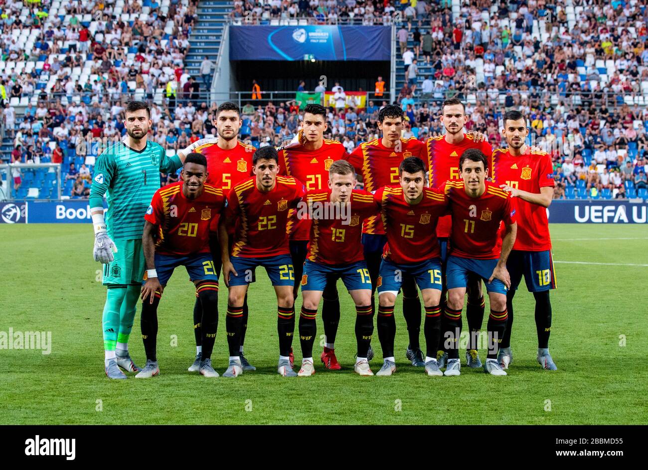 Spain team group. Top row (left to right) Spain U21 goalkeeper Antonio ...
