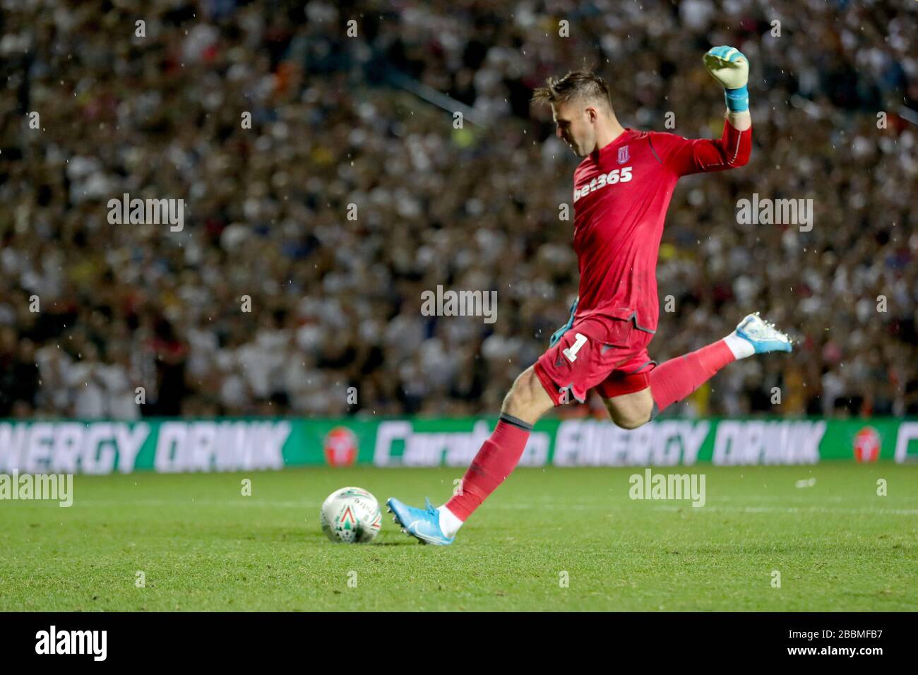 Stoke City goalkeeper Jack Butland scores his penalty Stock Photo - Alamy