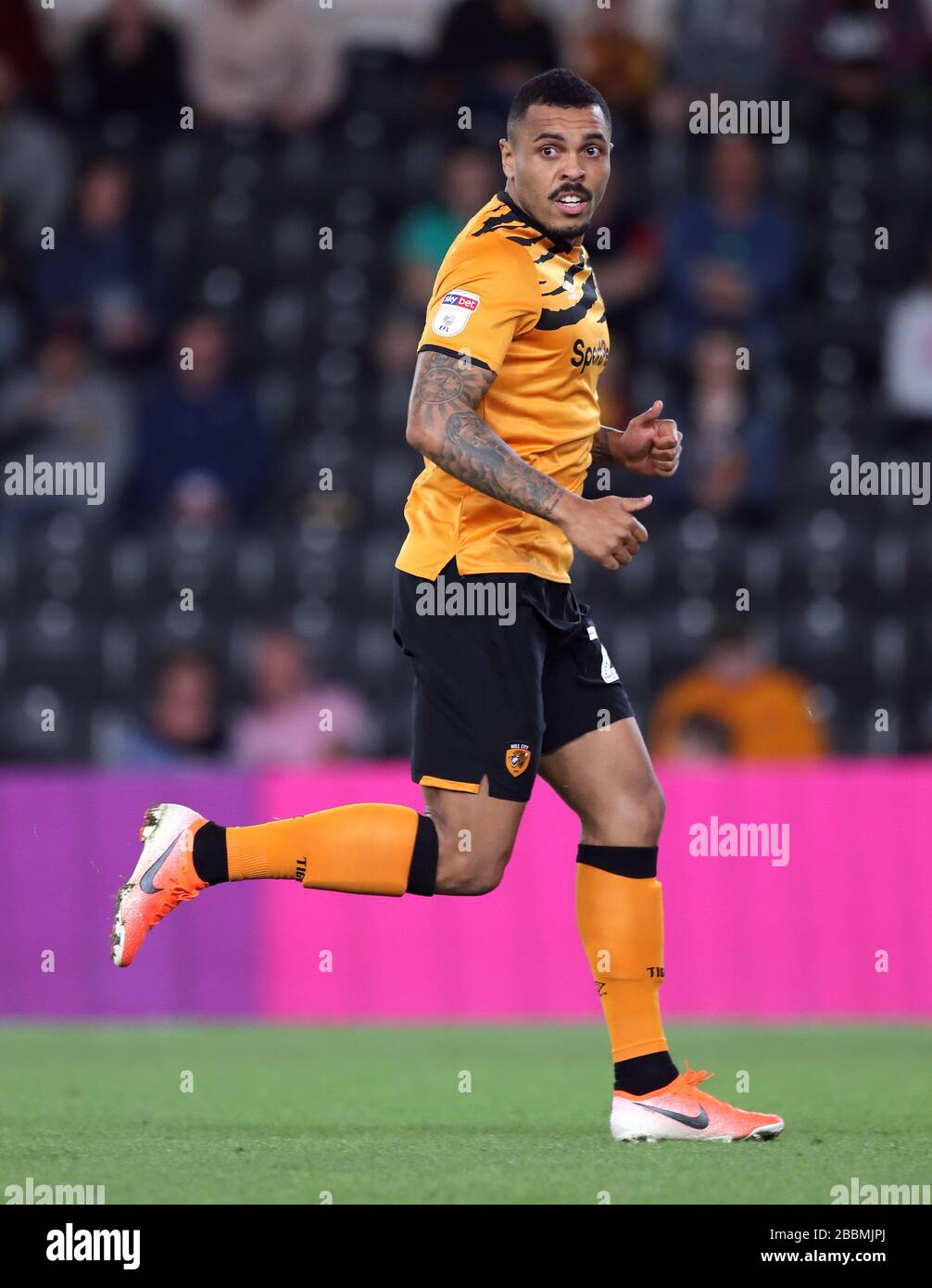 Josh magennis hull hi-res stock photography and images - Alamy