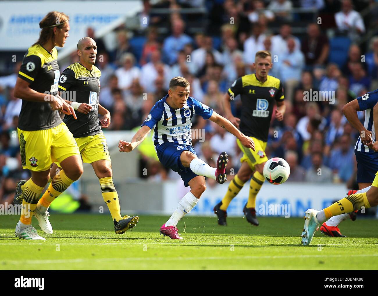 Leandro trossard goal hi-res stock photography and images - Alamy