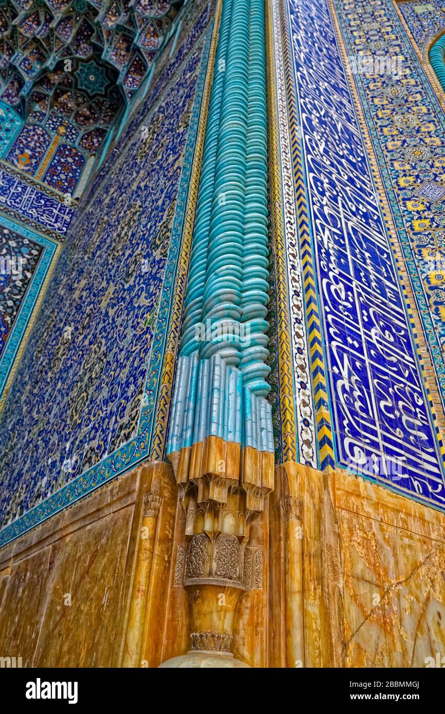 Isfahan Shah Mosque corner Stock Photo - Alamy