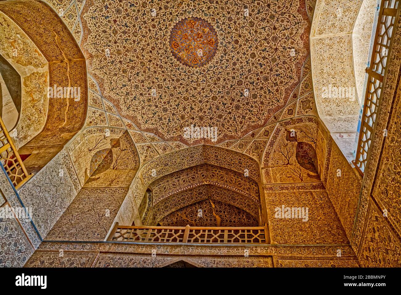 Isfahan Ali Qapu Palace interior Stock Photo - Alamy