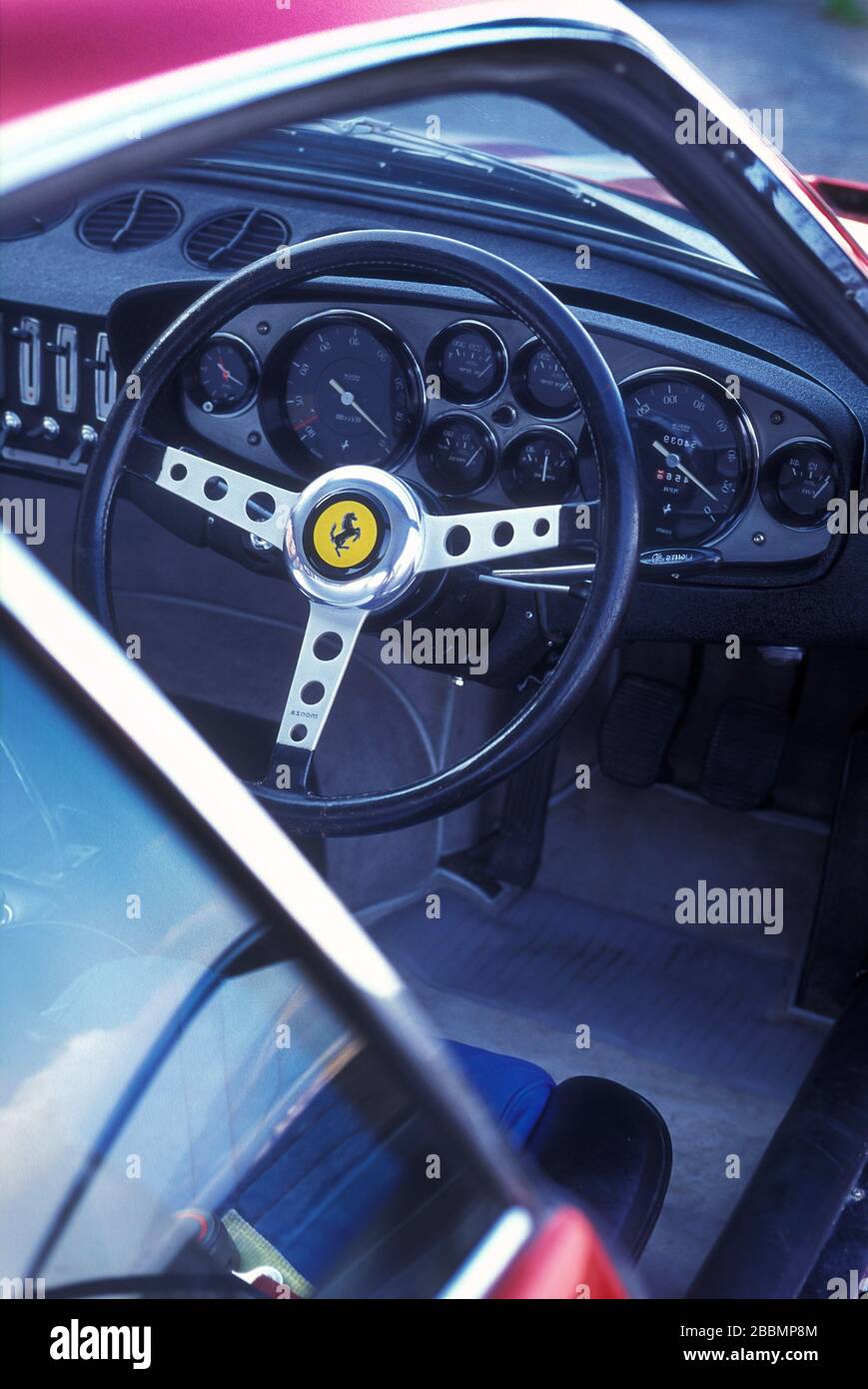 1971 ferrari 365 gtb 4 group 4 race car hi-res stock photography and ...