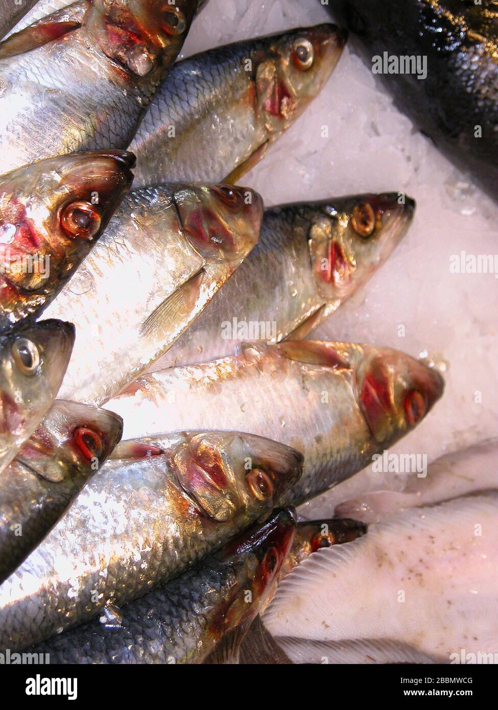 Viviers market hi-res stock photography and images - Alamy