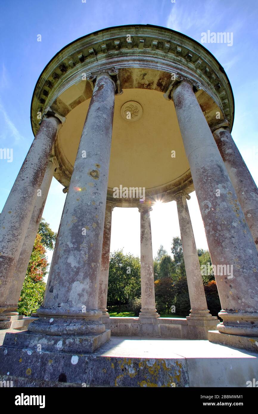 The rotunda house hi-res stock photography and images - Alamy