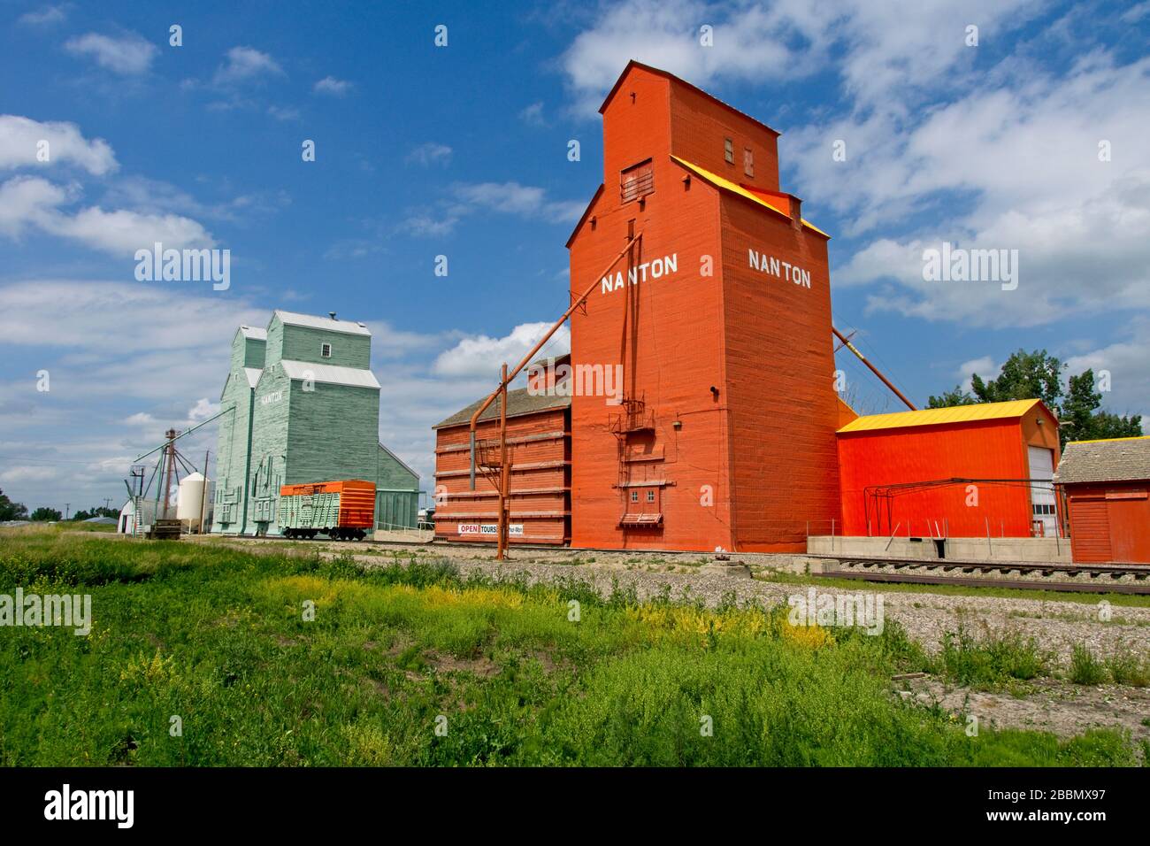Grain elevators in Nanton Alberta in Canada Stock Photo - Alamy
