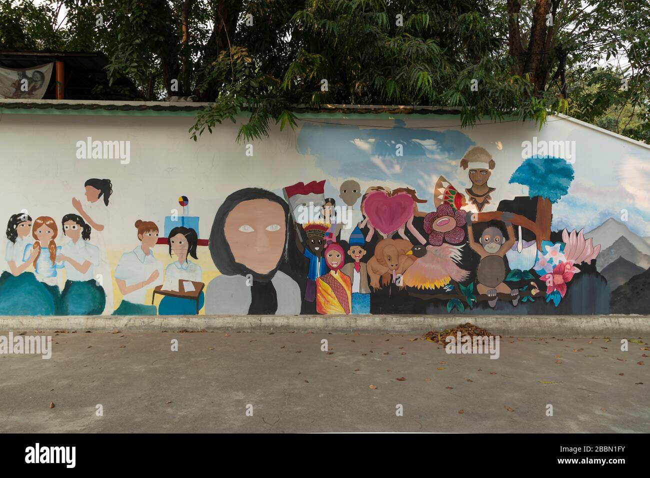 Cartoon characters mural wall hi-res stock photography and images - Alamy