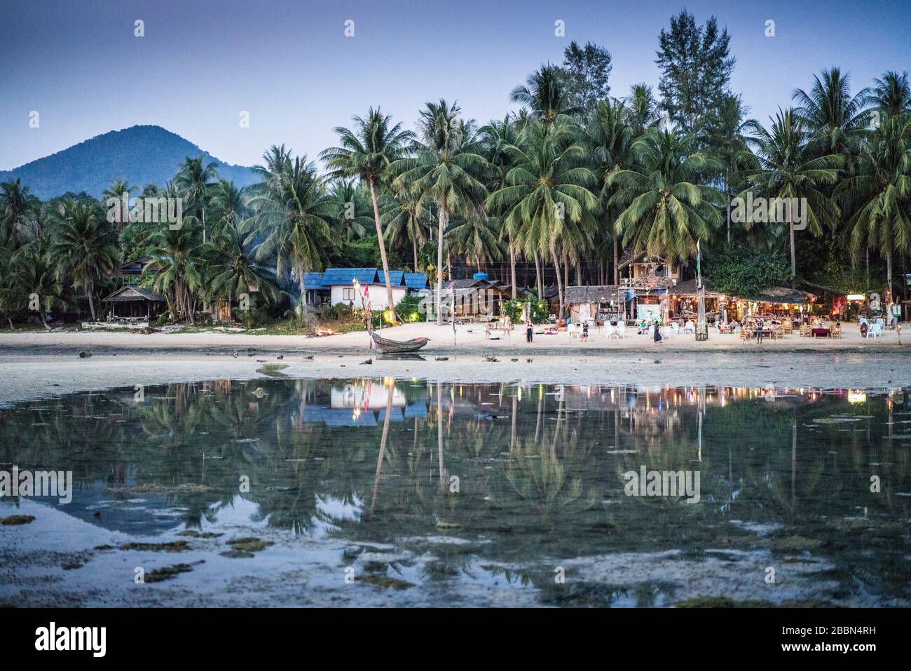 Ko pha ngan resort hi-res stock photography and images - Alamy