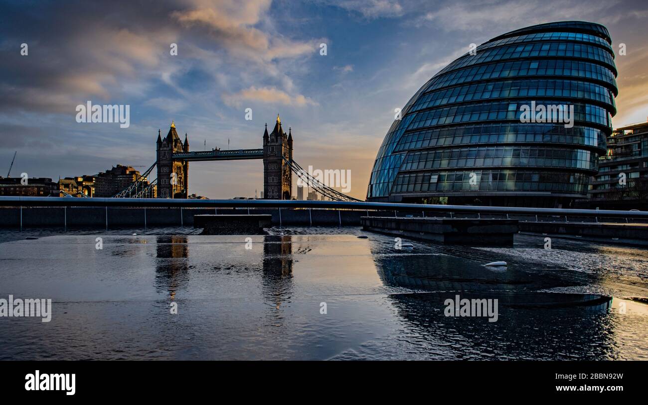 City hall building london hi-res stock photography and images - Alamy