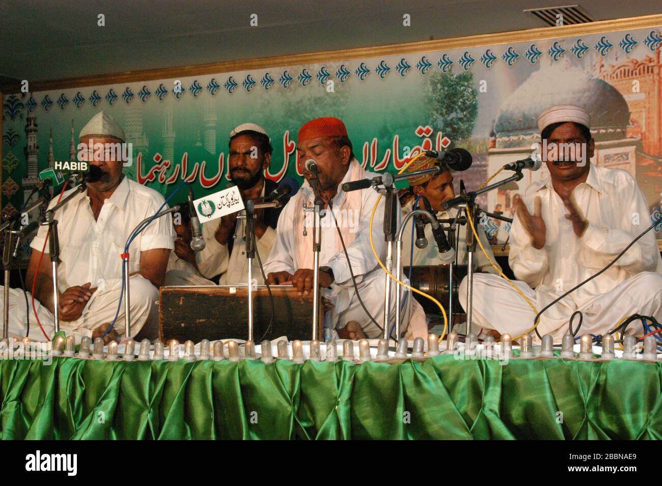Qawwali hi-res stock photography and images - Alamy