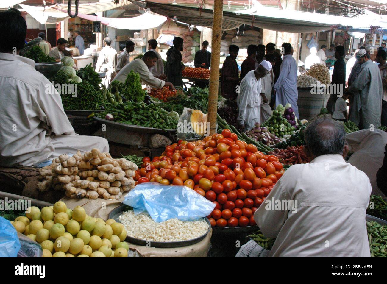 Lahore pakistan market hi-res stock photography and images - Alamy