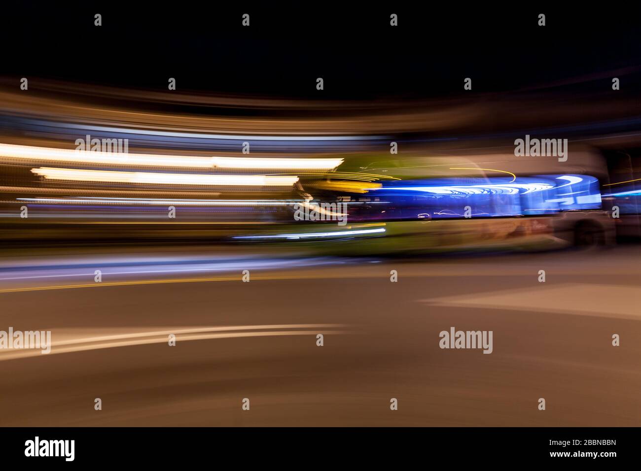 Bus in movement by night - RTC, bus, metrobus - Night lights, long ...