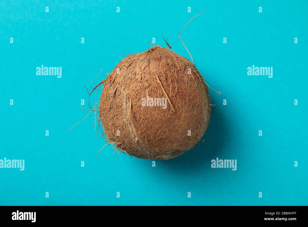 Tropical view top coconut palm hi-res stock photography and images - Alamy