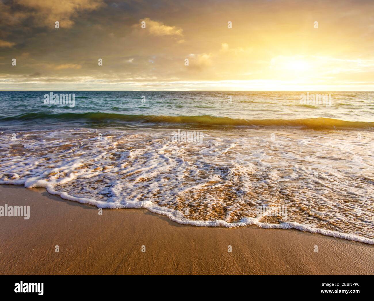 Beautiful seashore hi-res stock photography and images - Alamy