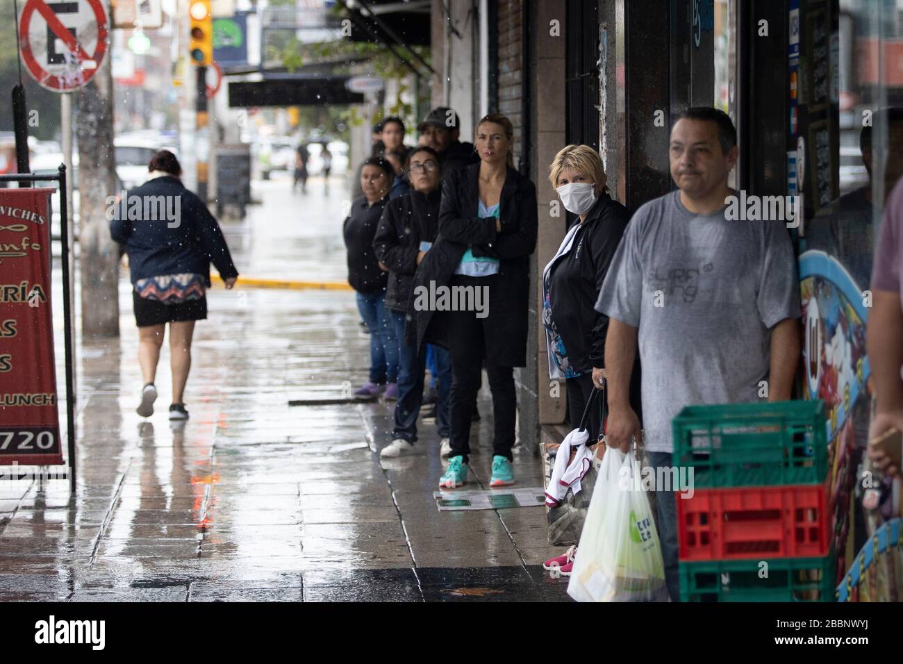 Poor peope hi-res stock photography and images - Alamy