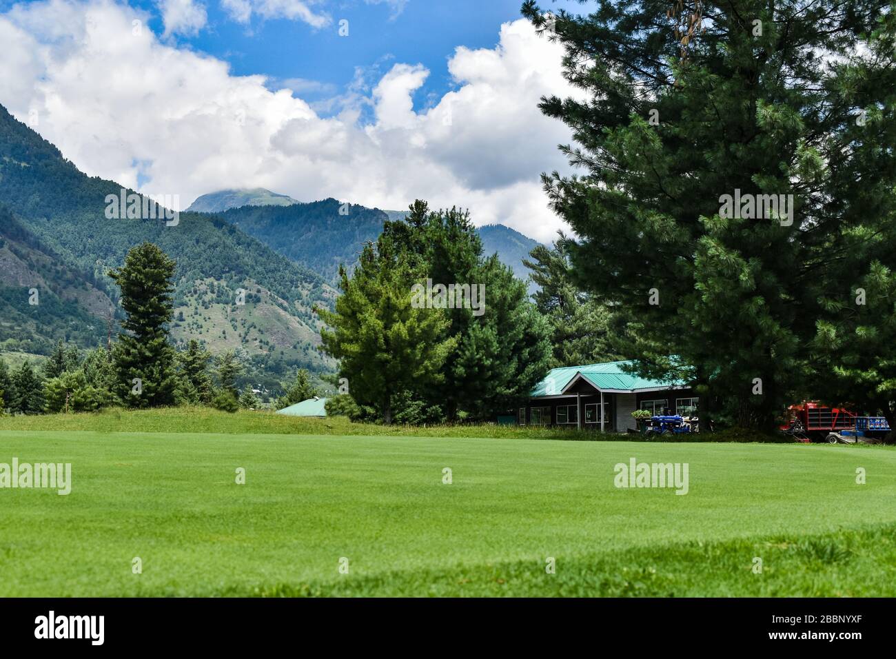 Pahalgam golf hi-res stock photography and images - Alamy