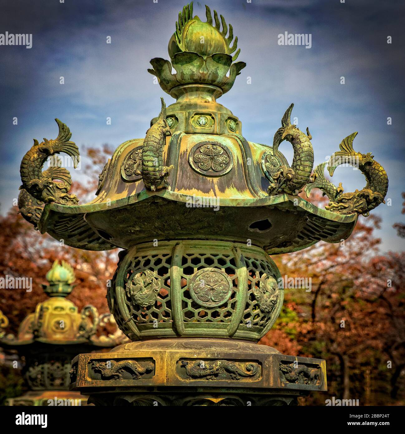 Temple lanterns, Tokyo Japan Stock Photo - Alamy