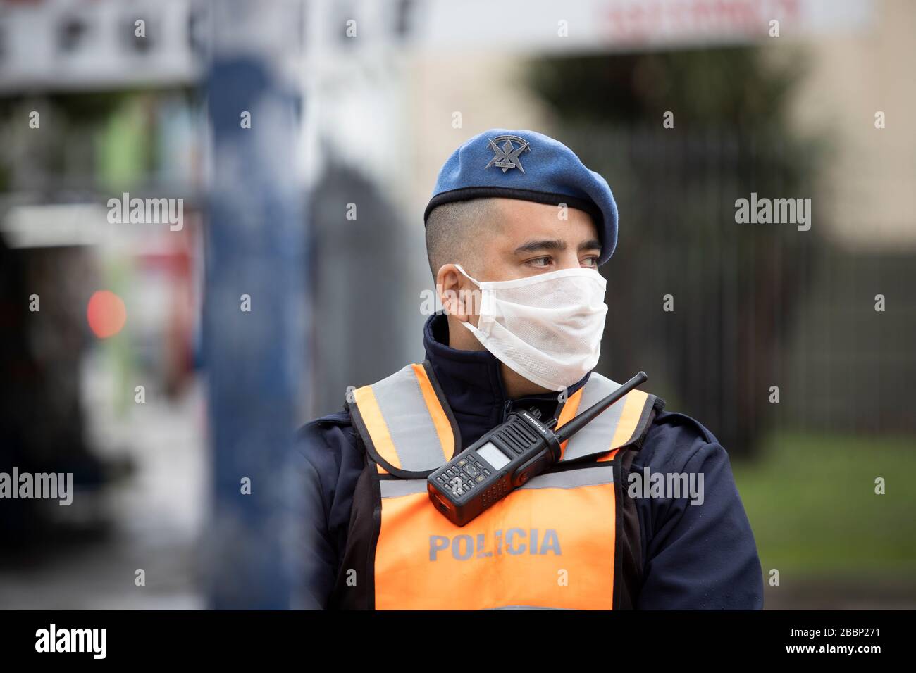 Poor crowd control hi-res stock photography and images - Alamy