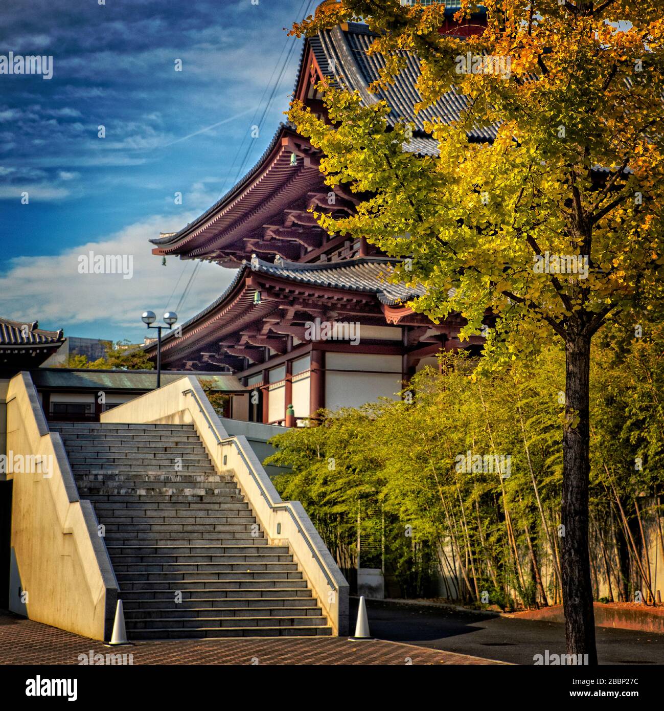 Zojoji Temple, Tokyo, Japan Stock Photo - Alamy