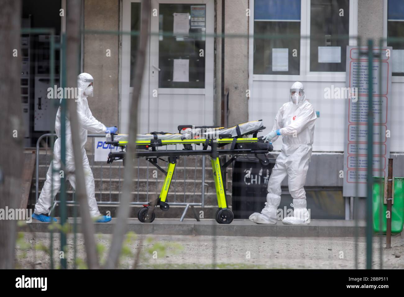 Hospital closed hi-res stock photography and images - Alamy