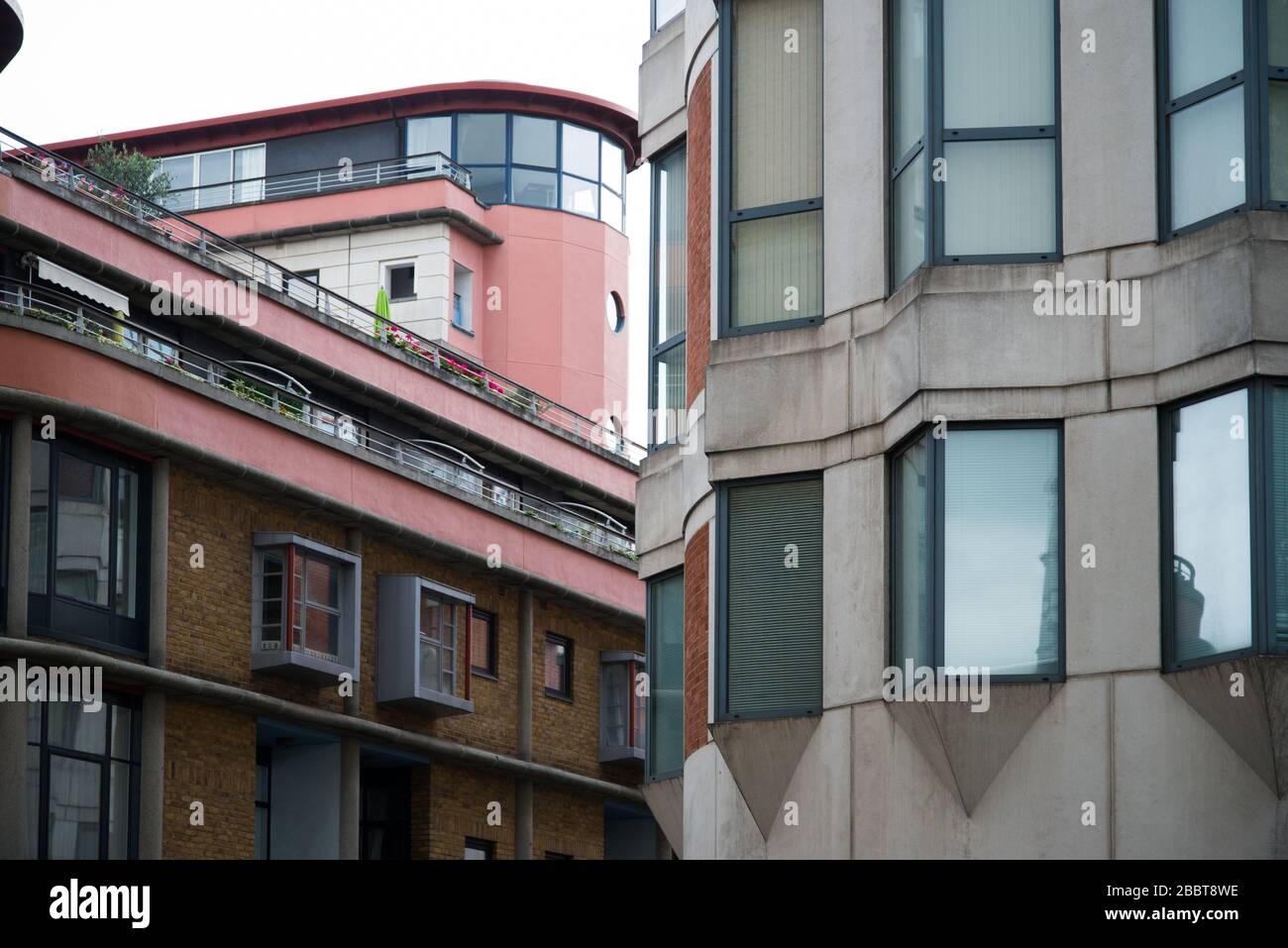 Brick warehouses hi-res stock photography and images - Alamy