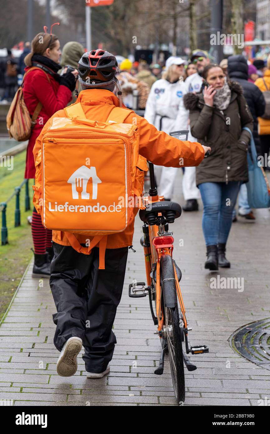 Lieferando de hi-res stock photography and images - Alamy