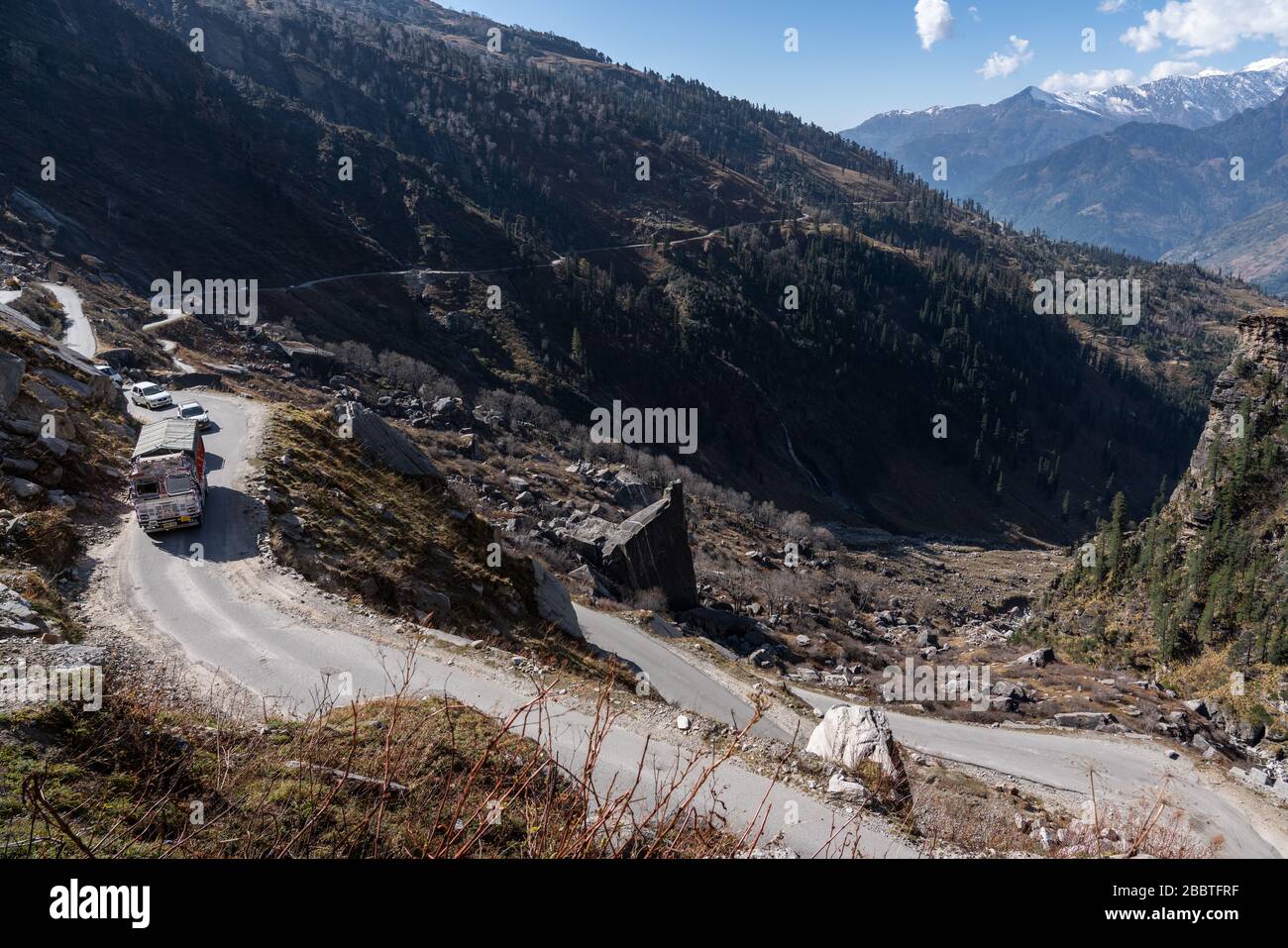 India Manali Rohtang Pass road - Oct 2018: Rohtang Pass in Northern ...