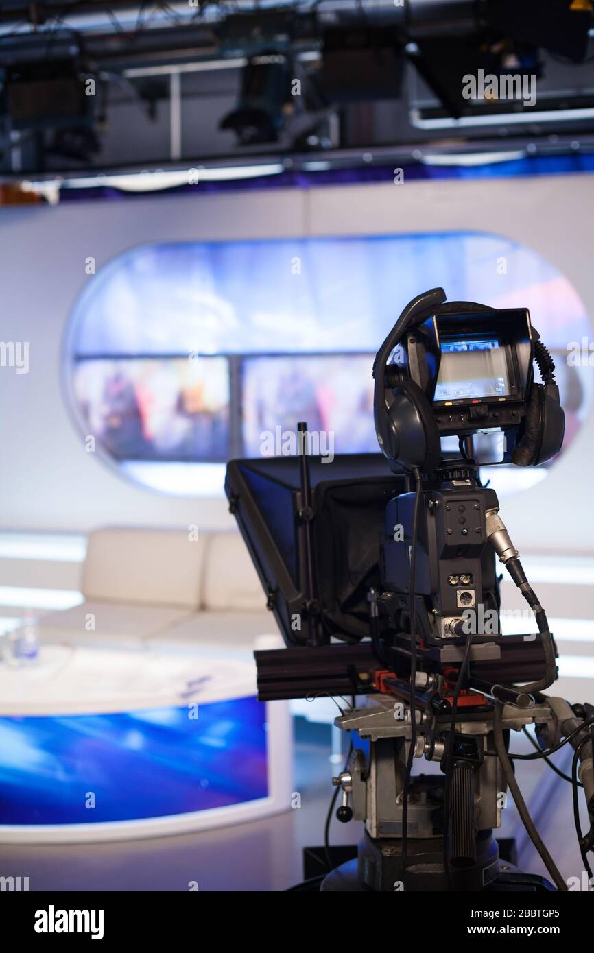 Video conference camera hi-res stock photography and images - Alamy