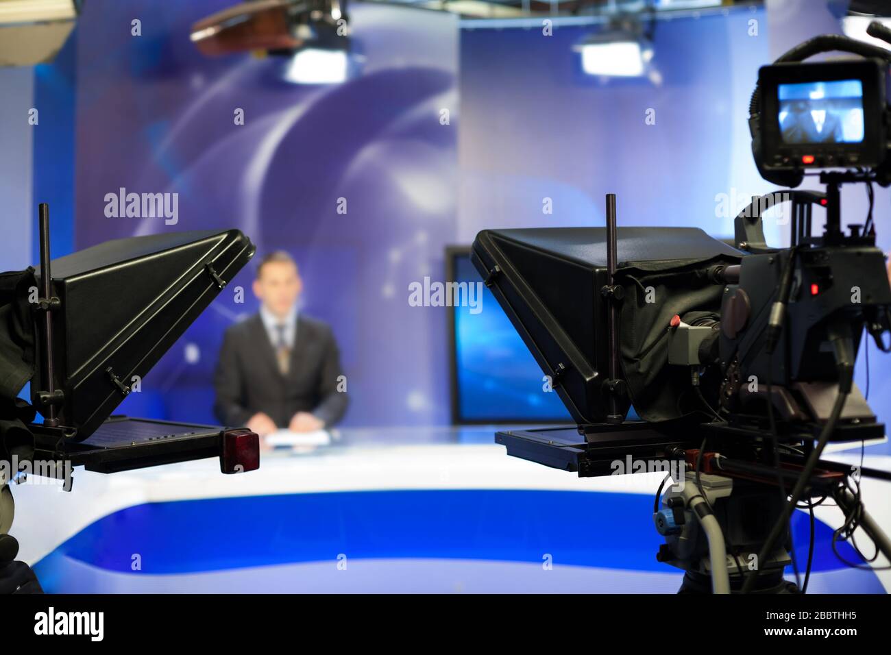 Tv camera viewfinder hi-res stock photography and images - Alamy