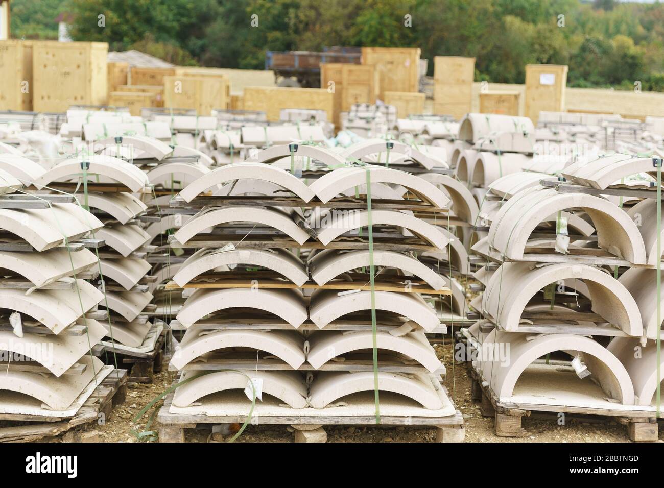 Concrete half-rings of different diameters in transport packaging ...