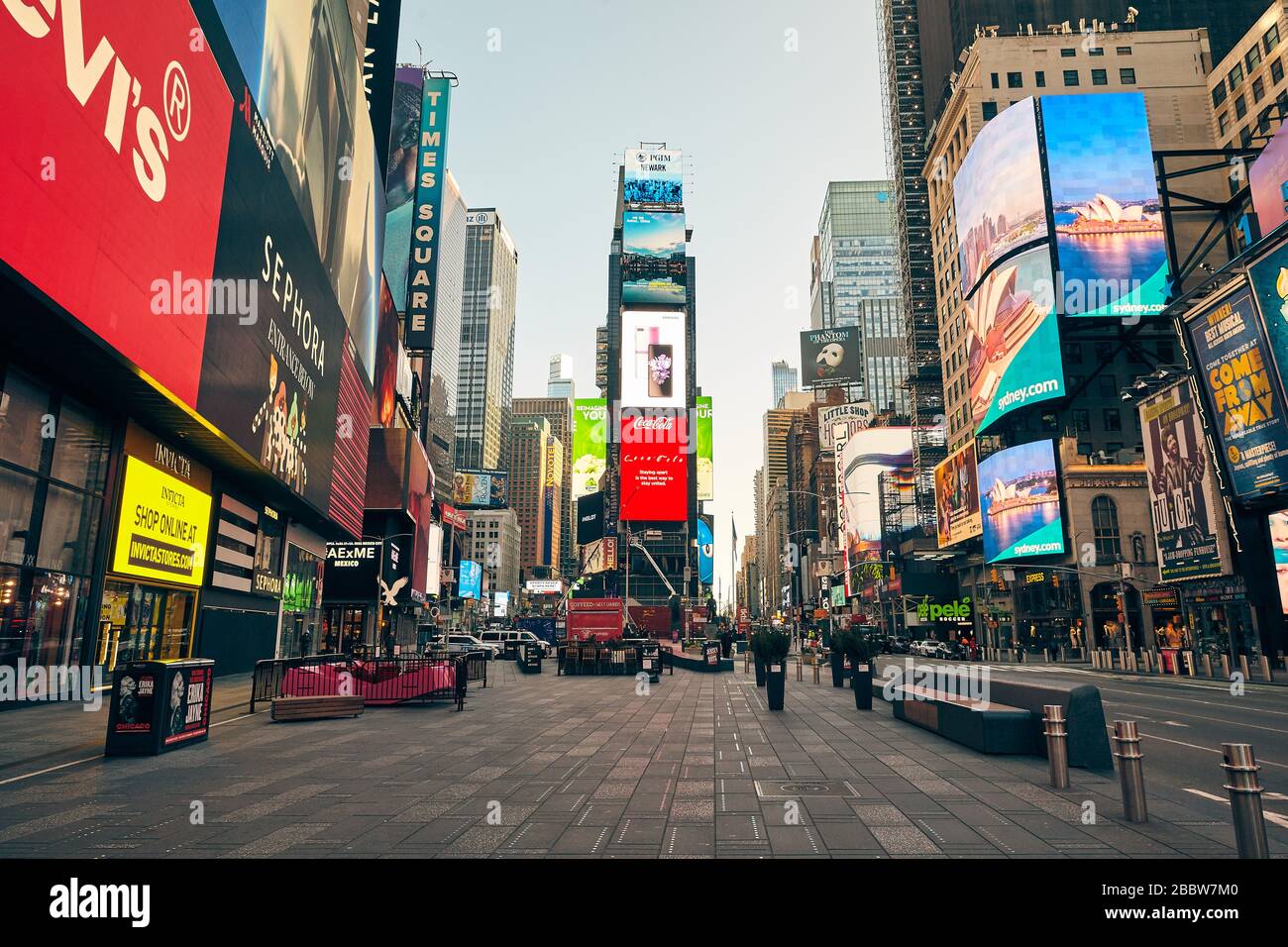 Times Square Empty Stock Photo - Alamy