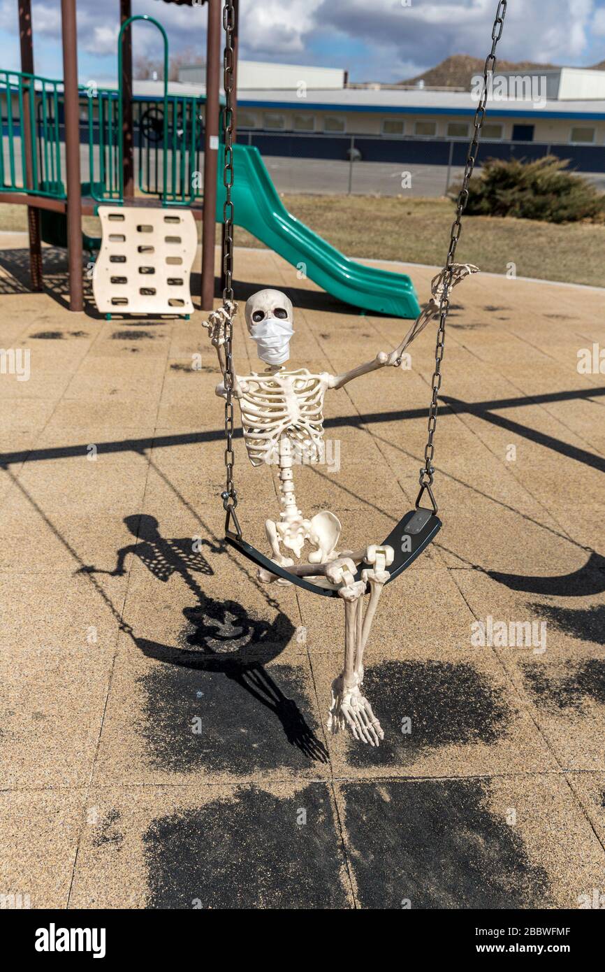 Empty Skeleton Hands High Resolution Stock Photography and Images - Alamy