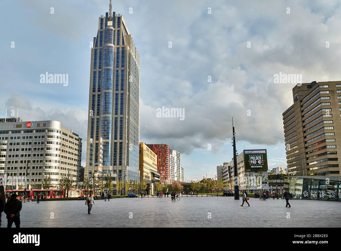 Building center rotterdam hi-res stock photography and images - Alamy