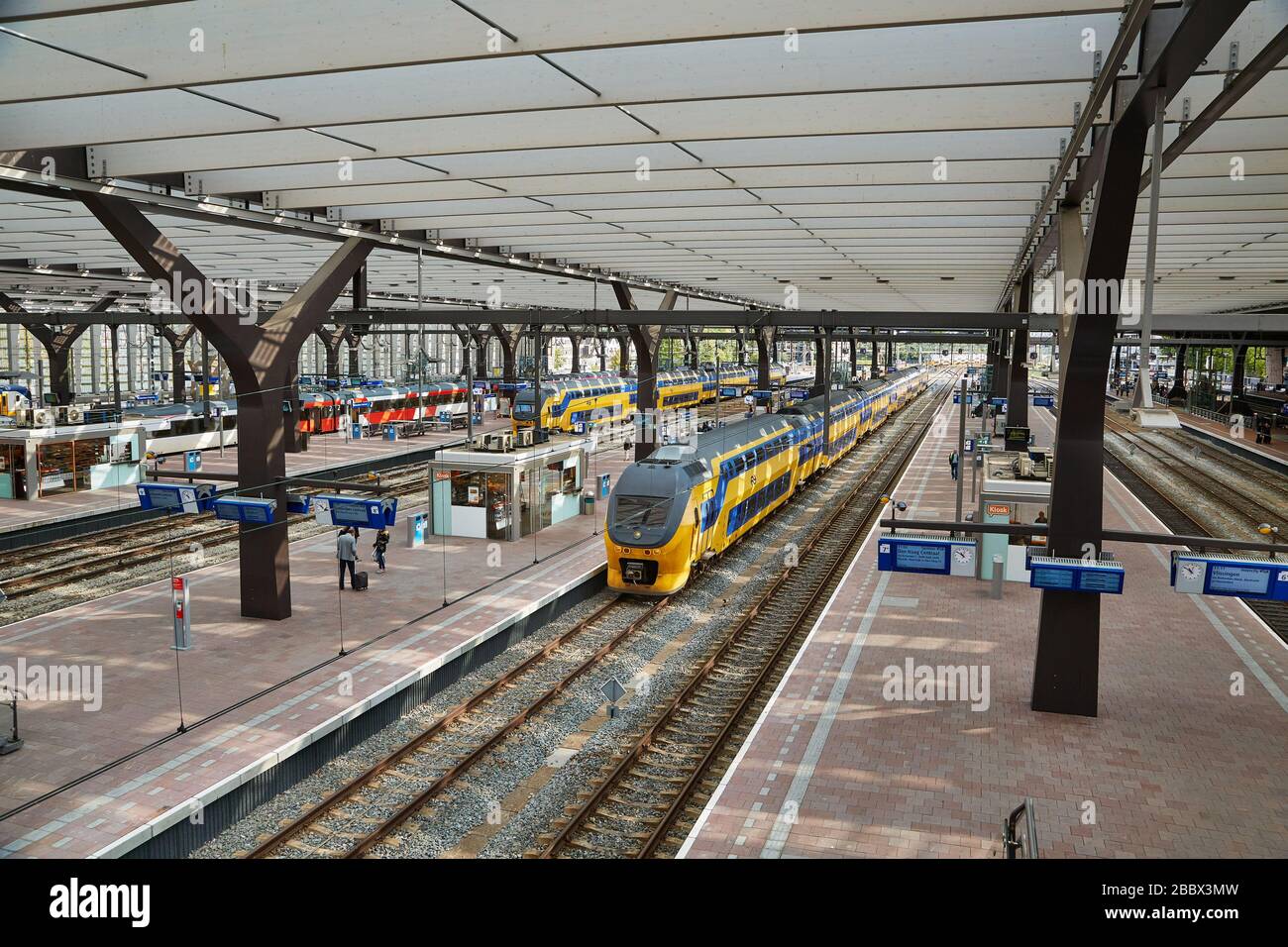 Rotterdam Centraal Railway Station Stock Photo - Alamy