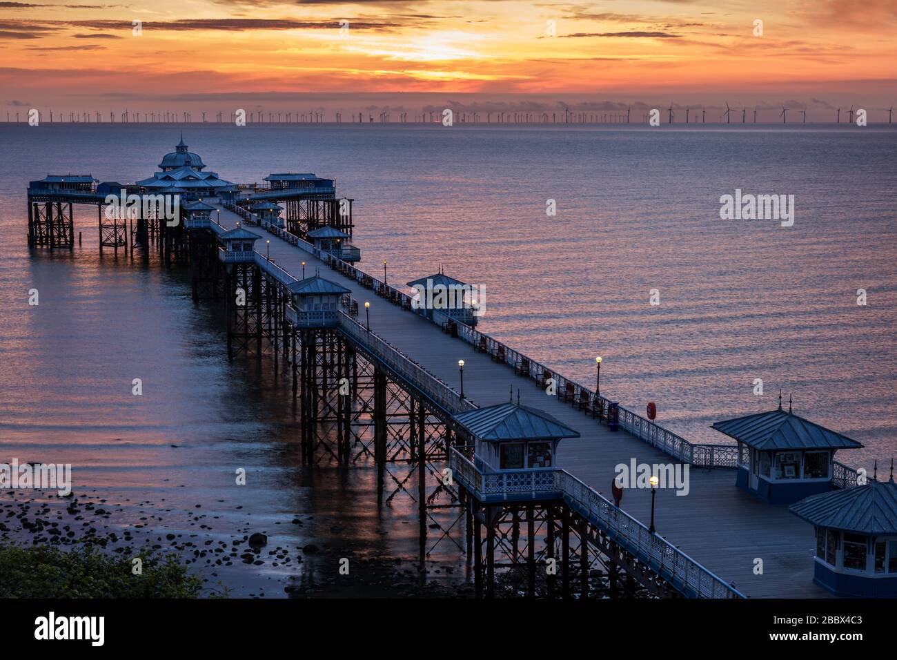 Llandudno north wales hi-res stock photography and images - Alamy