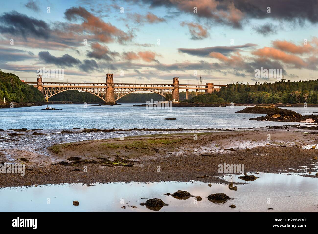 Britannia bridge anglesey wales hi-res stock photography and images - Alamy