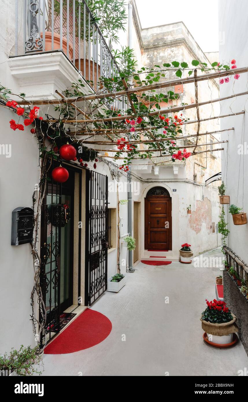 Taranto grottaglie hi-res stock photography and images - Alamy