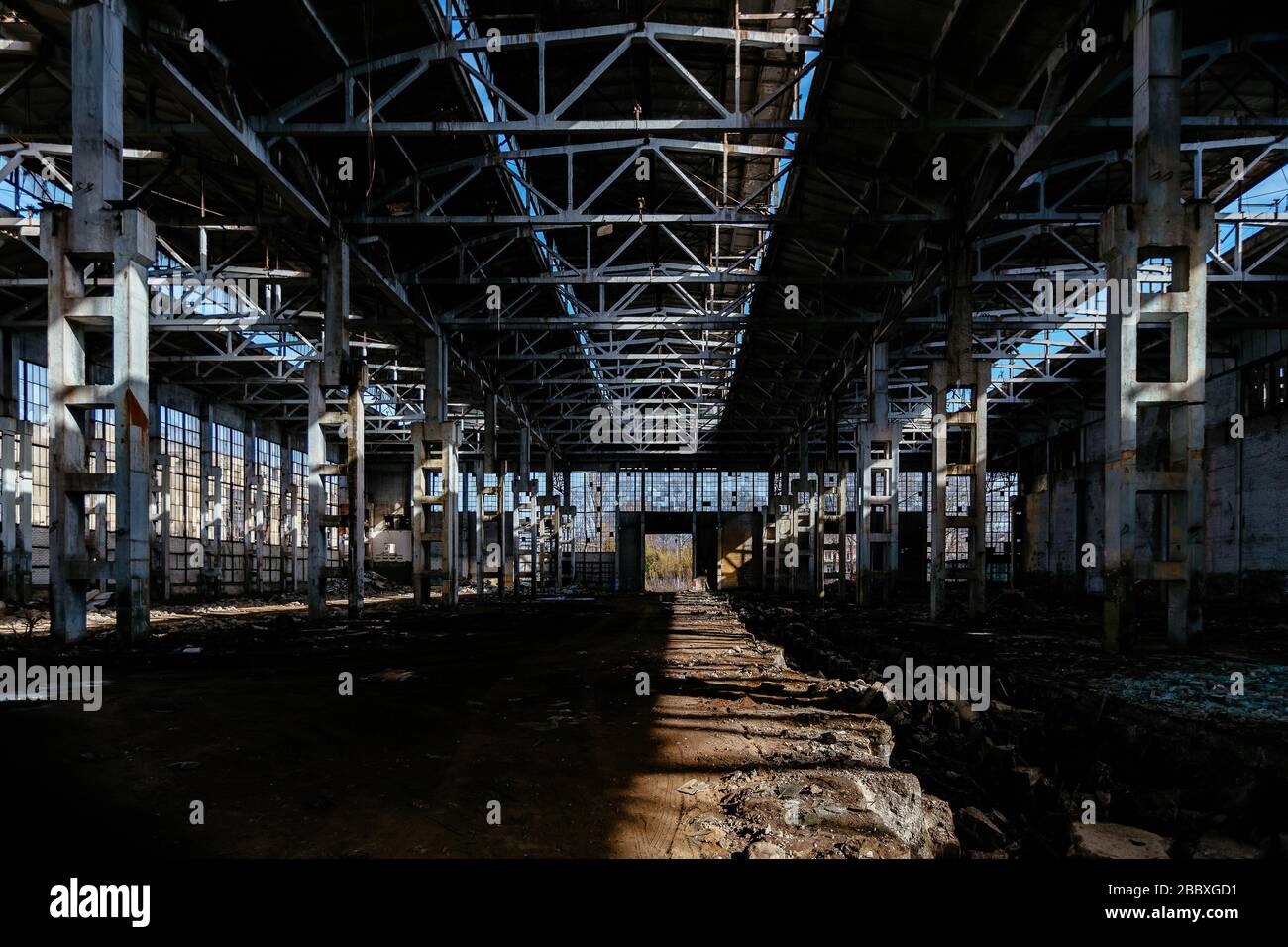 Factory waiting demolition industrial hi-res stock photography and ...