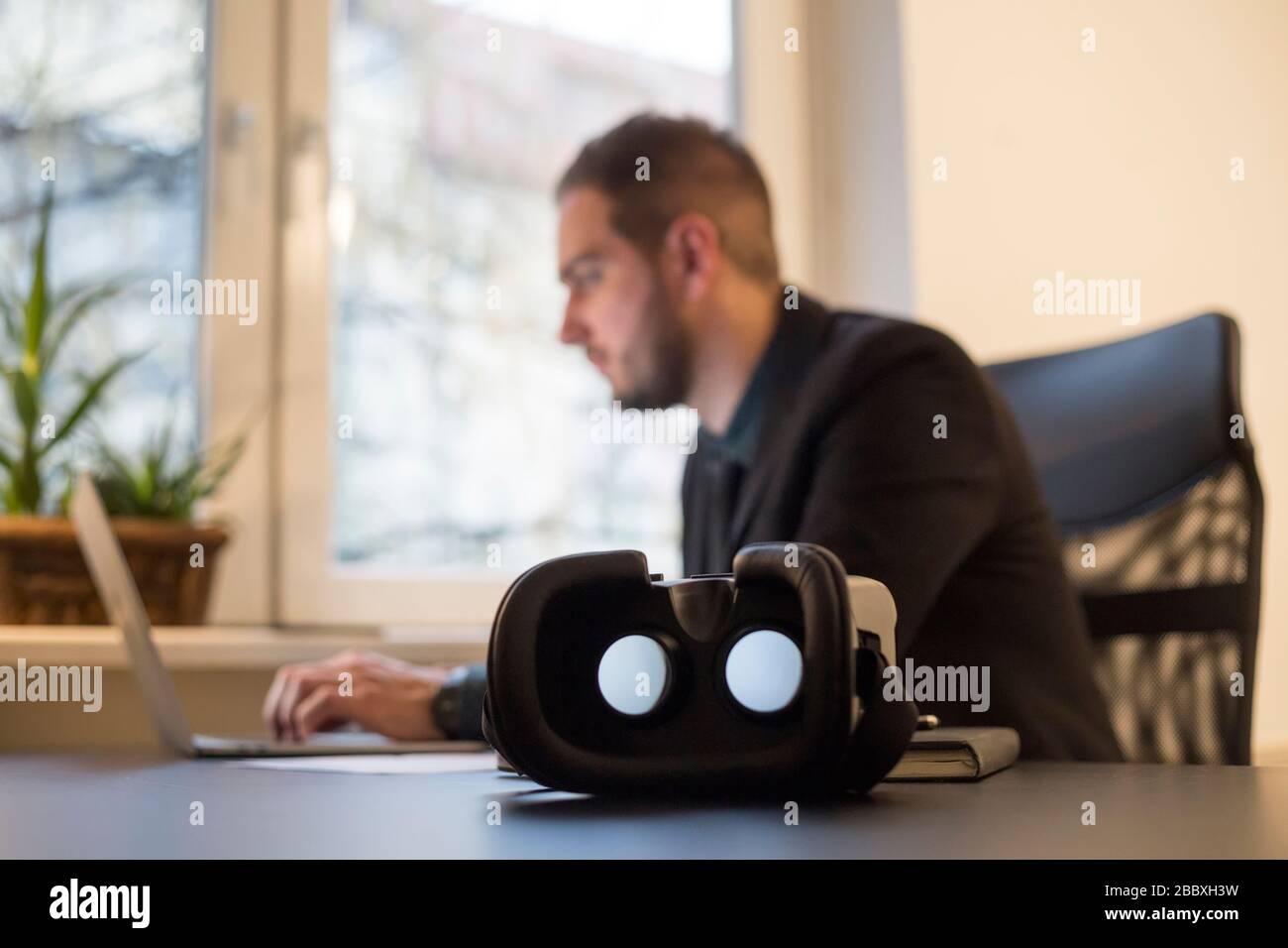 Office smart doors hi-res stock photography and images - Alamy