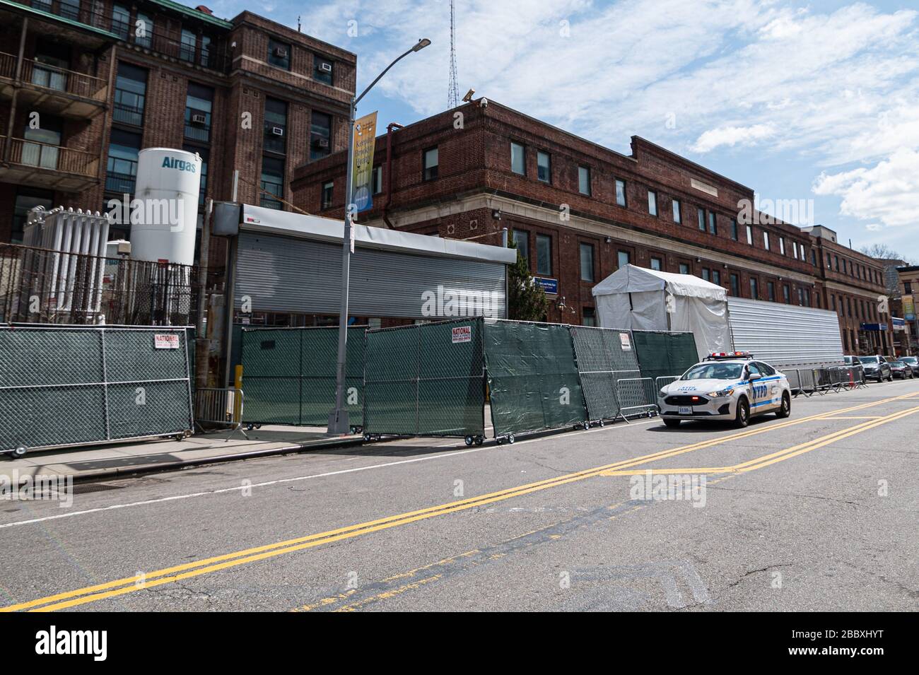 Hospital beds graphic hi-res stock photography and images - Alamy