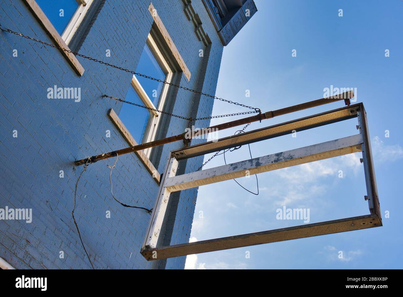 Grey brick building hi-res stock photography and images - Alamy