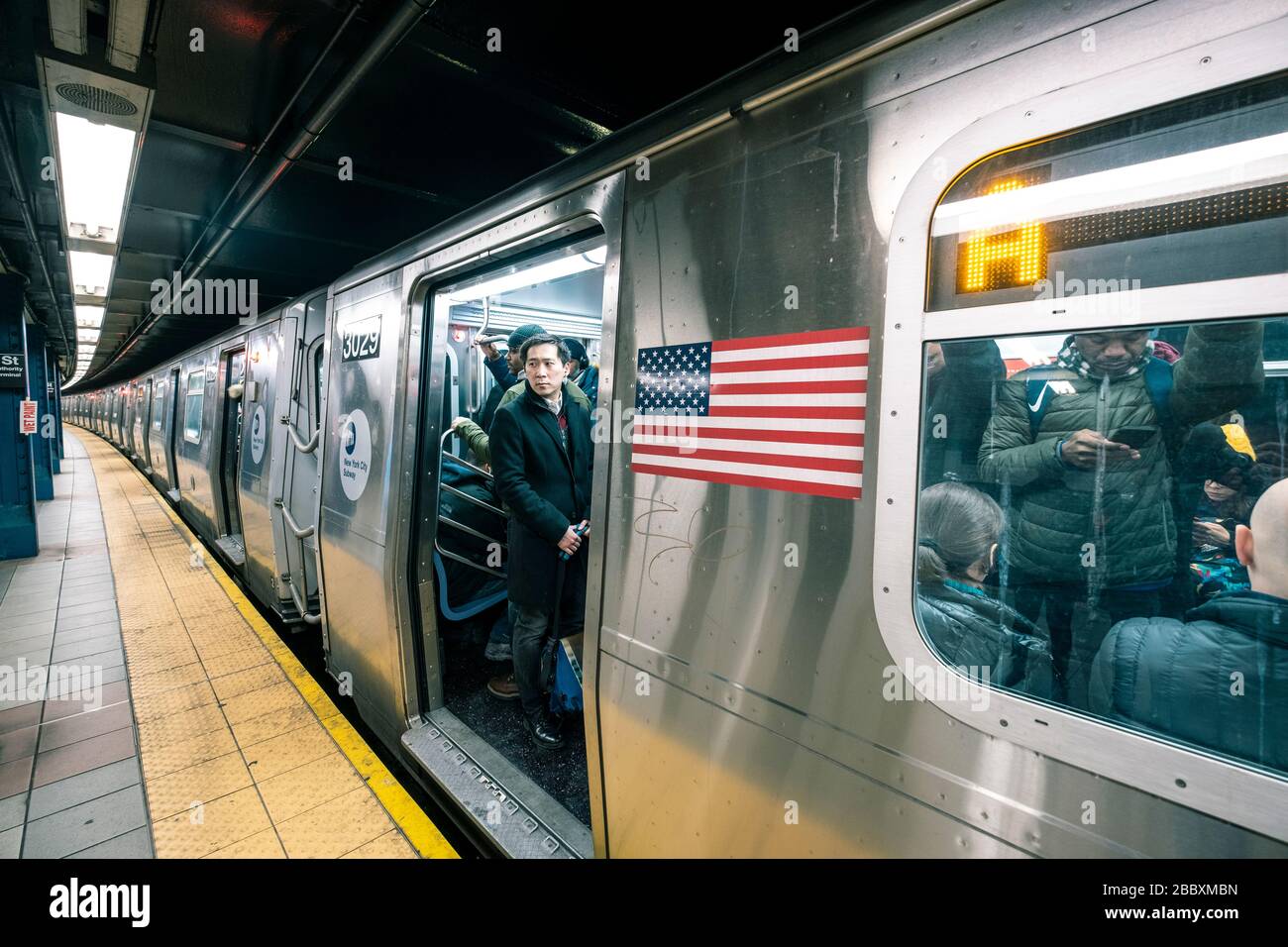 New York City subway station and platform Stock Photo - Alamy