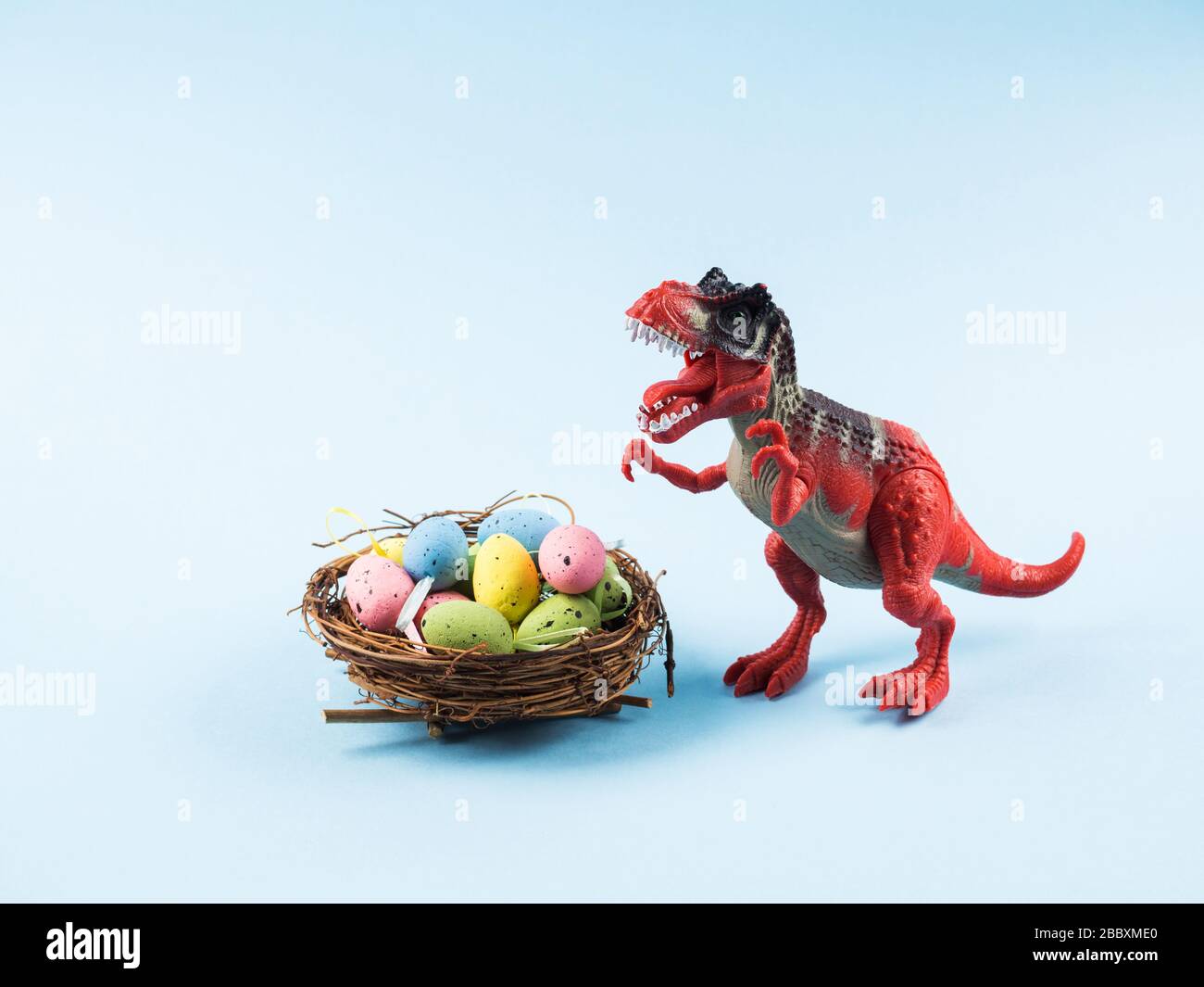 Angry dinosaur hi-res stock photography and images - Alamy