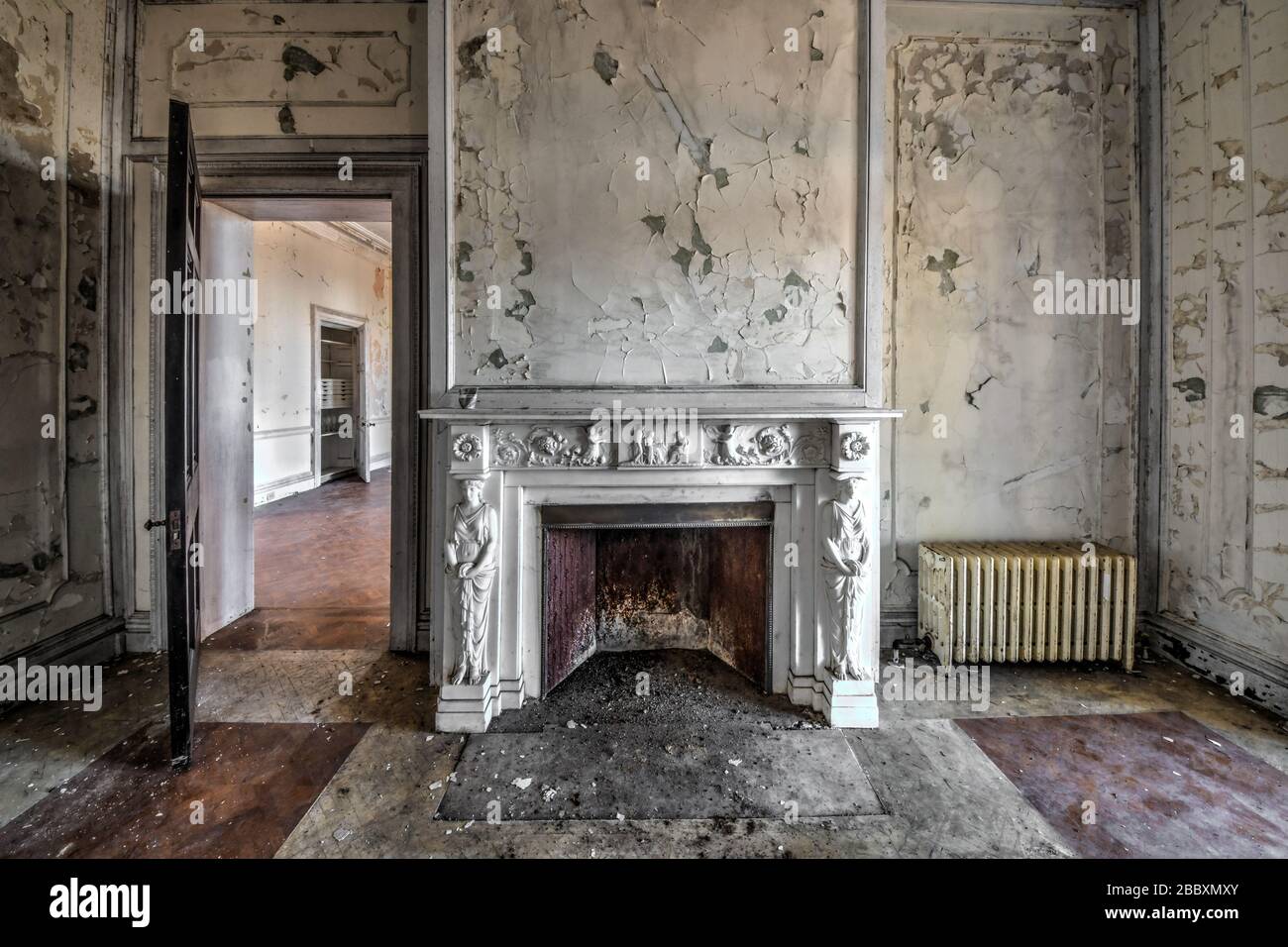 fireplace in an abandoned mansion Stock Photo - Alamy