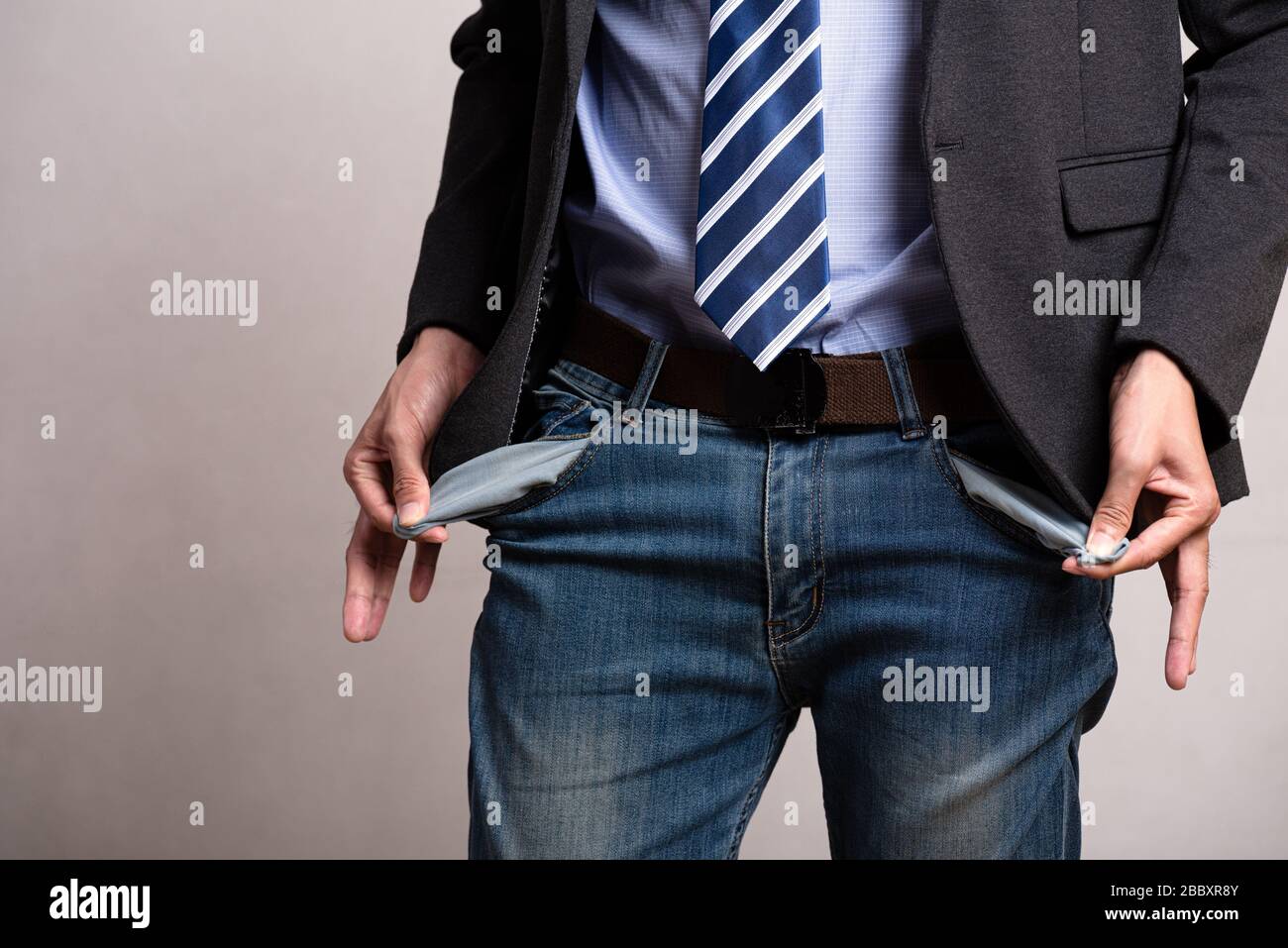 Financial difficulties hi-res stock photography and images - Alamy