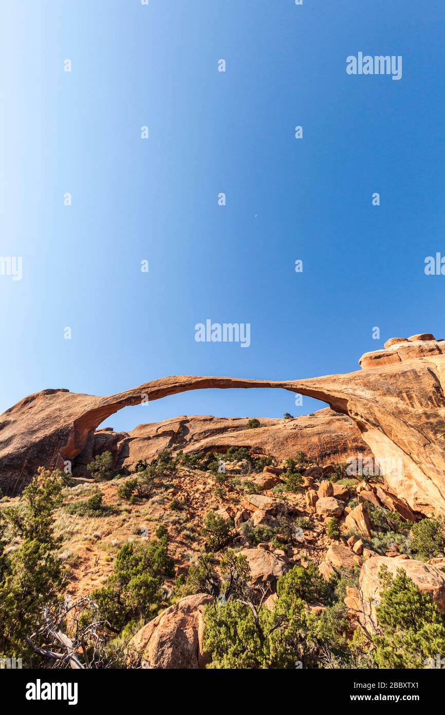 The most famous arch of utah hi-res stock photography and images - Alamy