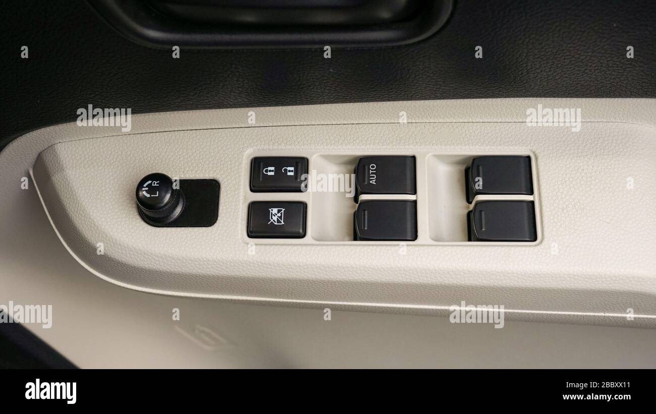Power button car hi-res stock photography and images - Alamy